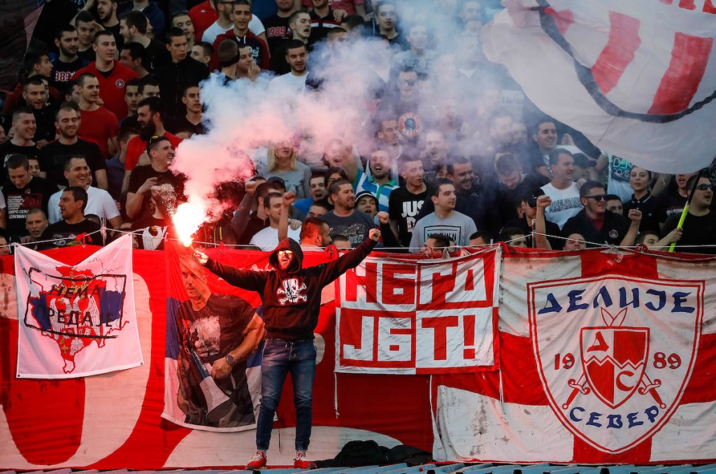 FOTO-PRIČA SA BANJICE: 'Delije' baklje i barjaci, 'Forsi' pomenuli ...