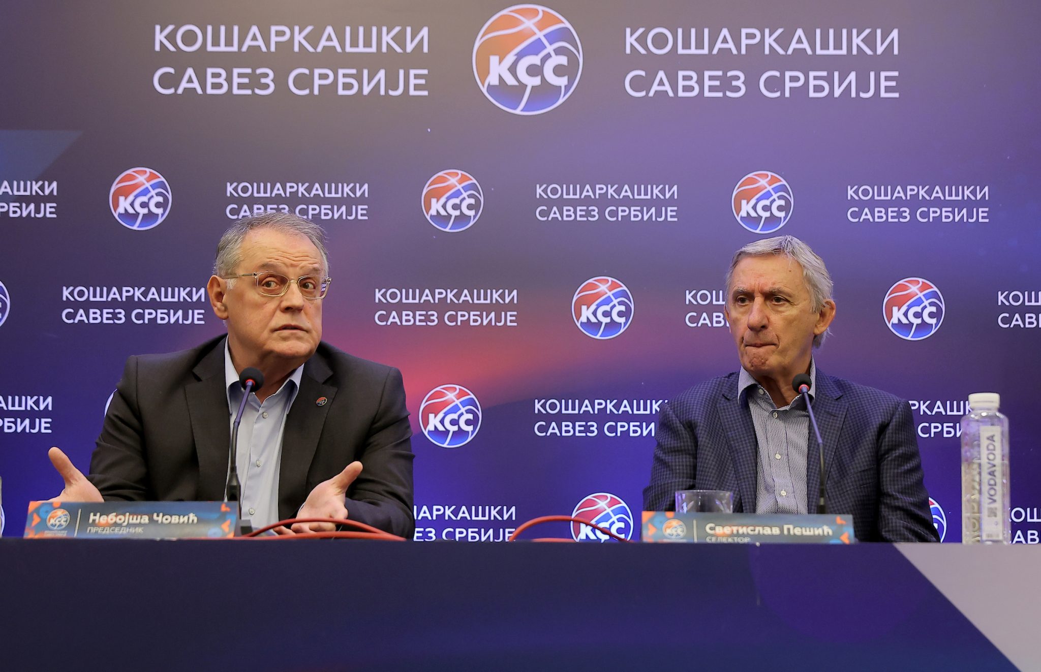 PEŠIĆ OSTAJE AKO NE NAĐEMO ZAMENU: Čović rešio sve dileme ...