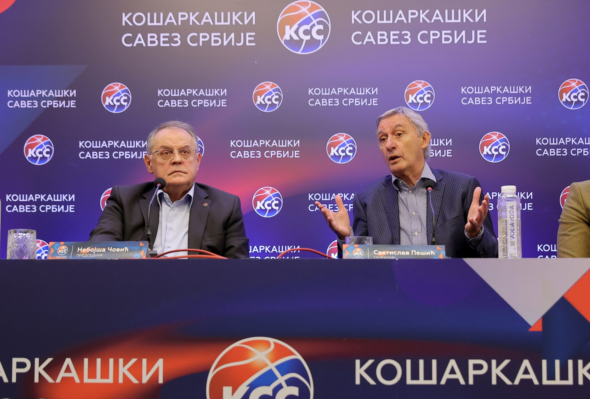 ČOVIĆ O SMENI PEŠIĆA: Nisam ja to uradio! - Reprezentacija - Sportske vesti