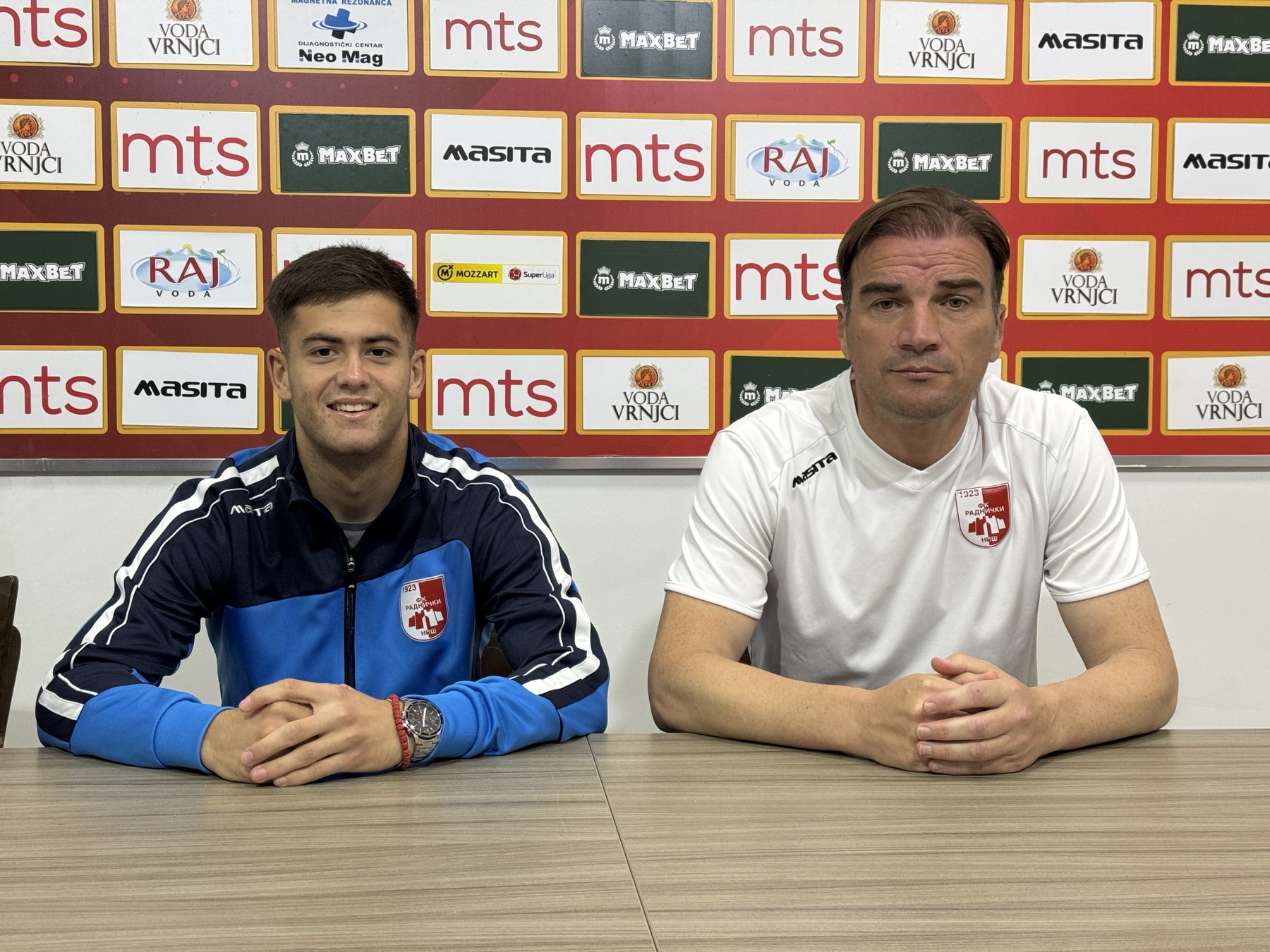 NIŠLIJE U DOBROM RASPOLOŽENJU PRED BARAŽ, ALI ZNAJU DA IH OČEKUJE TEŽAK ...