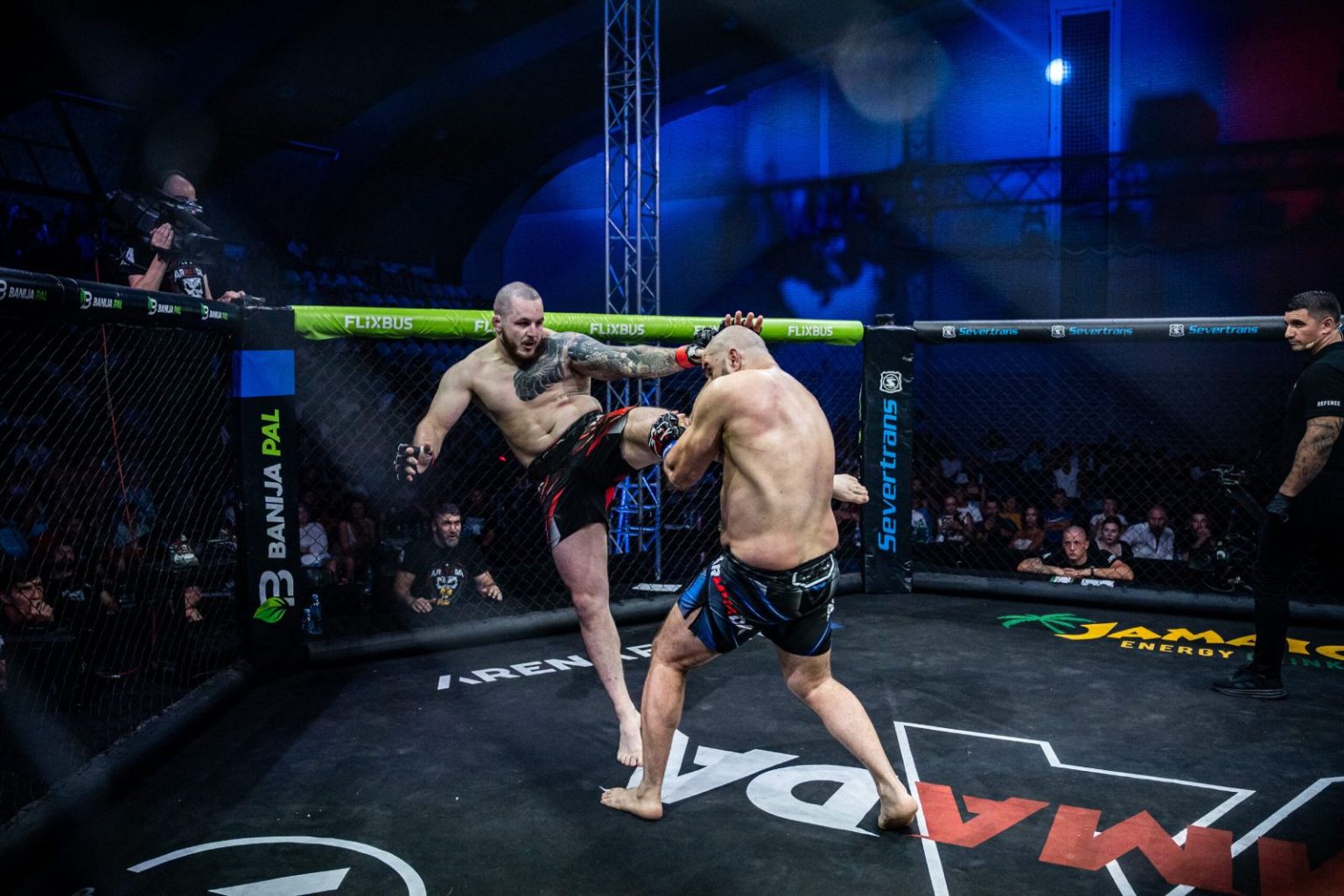 JOVAN LEKA NA UFC CONTENDERU! - MMA - Sportske vesti